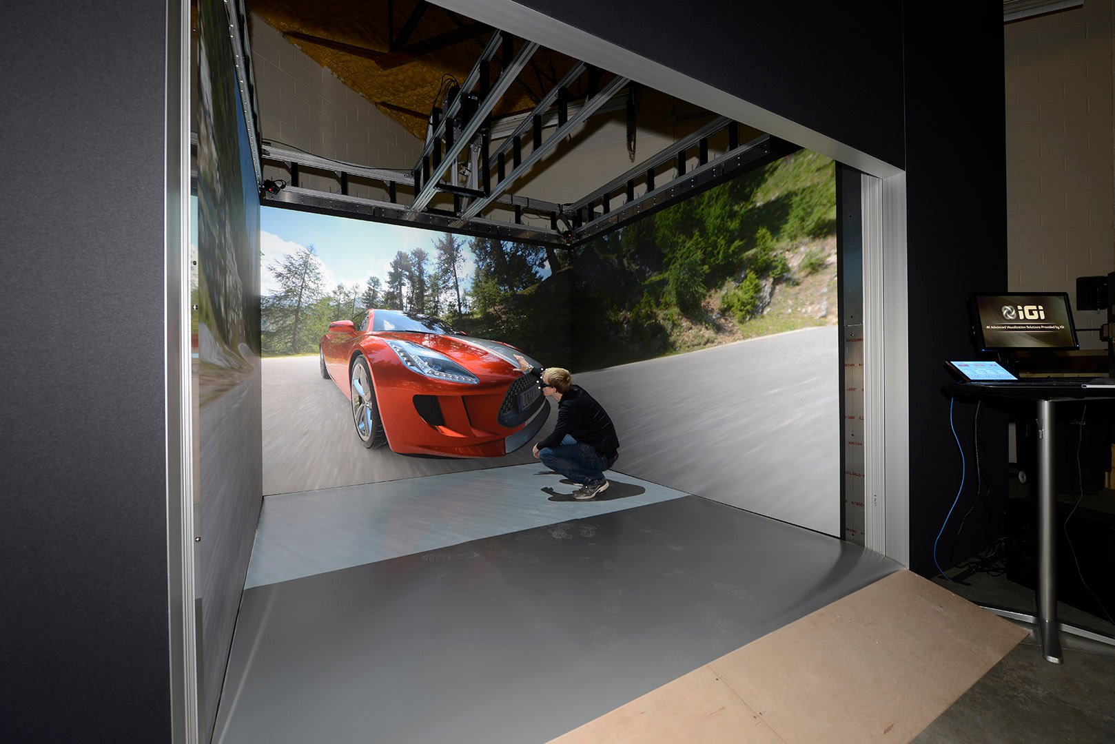 VR Room System | Virtual Reality Multiple Wall Environment