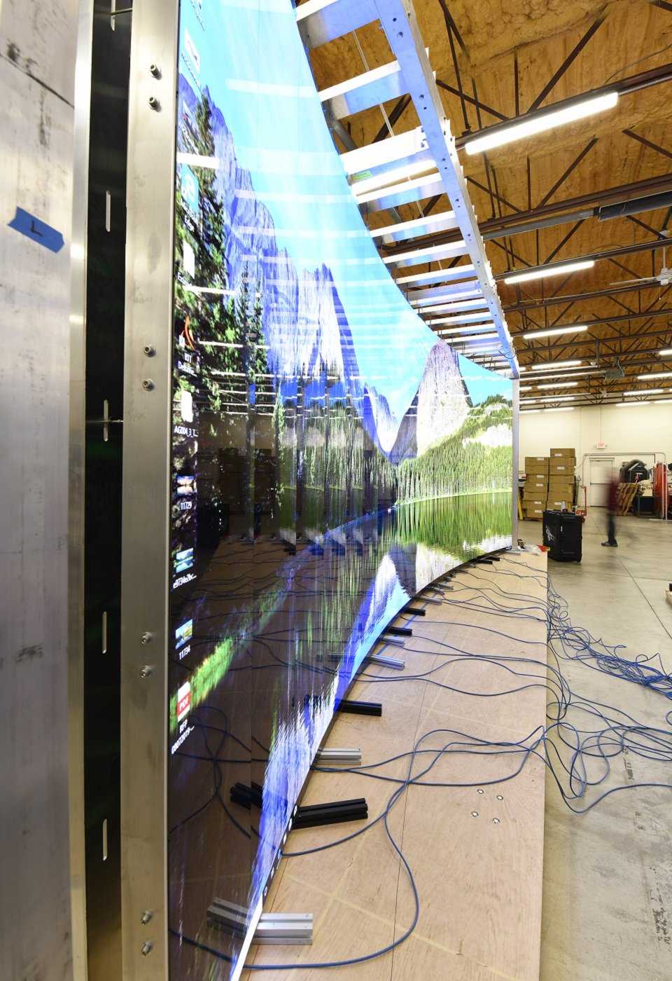 PowerWindow Mobile LED Wall System